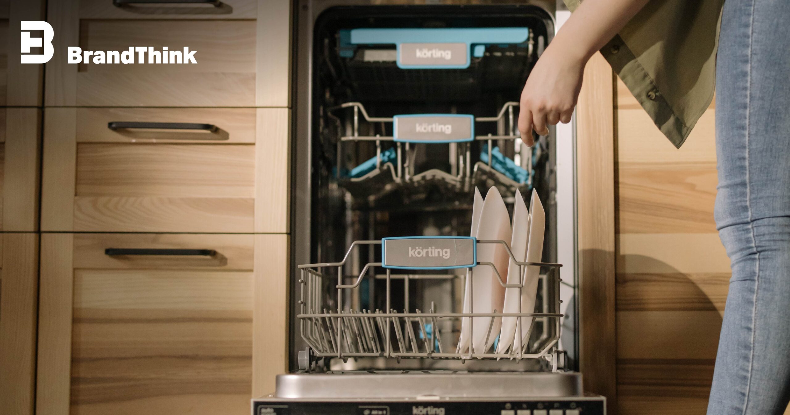 ‘ทีวีตู้เย็นจำเป็นต้องใช้’ แต่ทำไม ‘เครื่องล้างจาน’ ถึงไม่จำเป็น? | BrandThink