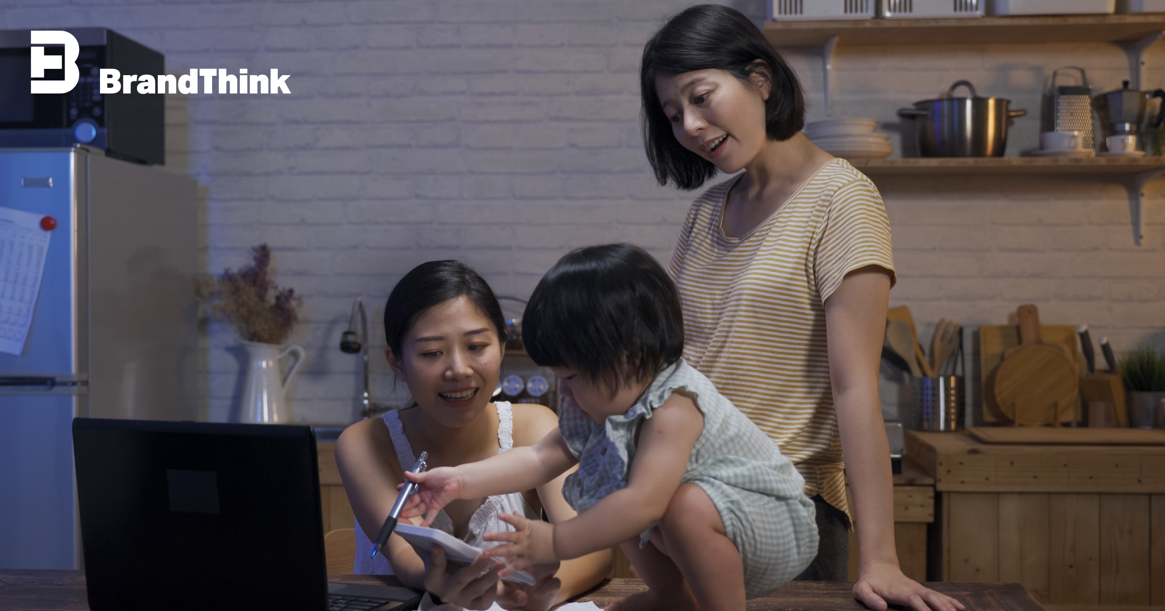 ผลวิจัยชี้ เด็กจากครอบครัว LGBTQ+ ได้รับความอบอุ่นกว่าเด็กจาก ‘ครอบครัวปกติ’ | BrandThink