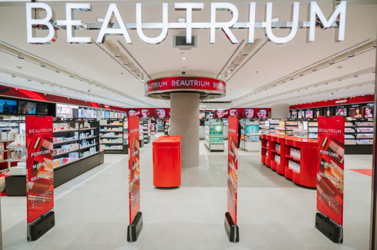 เผยโฉม BEAUTRIUM สาขาใหม่ใจกลางกรุงเทพฯ ที่ centralwOrld นำคุณสู่ประสบการณ์ช้อปปิ้งสุดพิเศษ ...